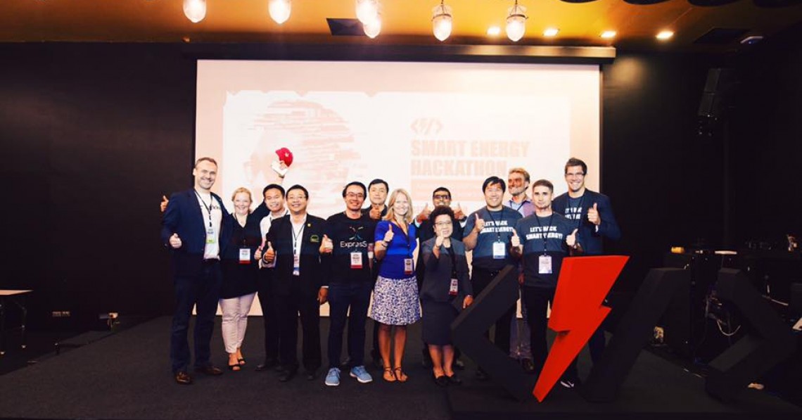 Blue Solar - Smart Energy Hackathon 2017